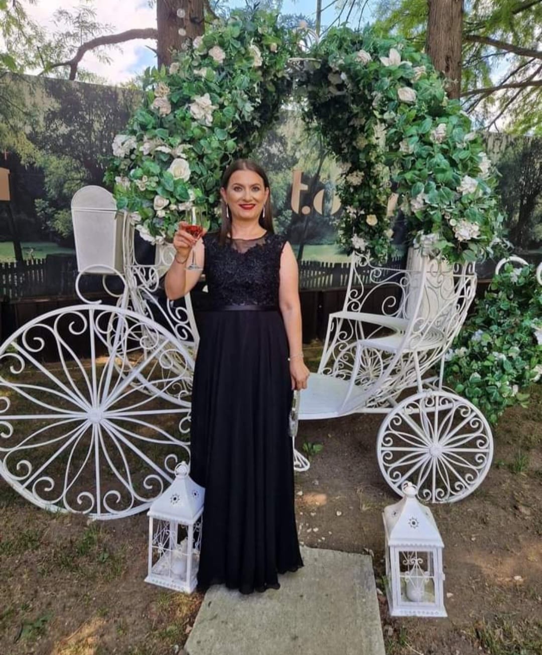 Putem deveni cele mai bune prietene, intr-o afacere de milioane ...